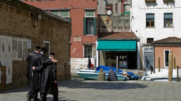 Free Jewish Ghetto Tour Venice | Strawberry Tours