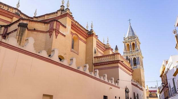Free Triana Tour Seville | Strawberry Tours